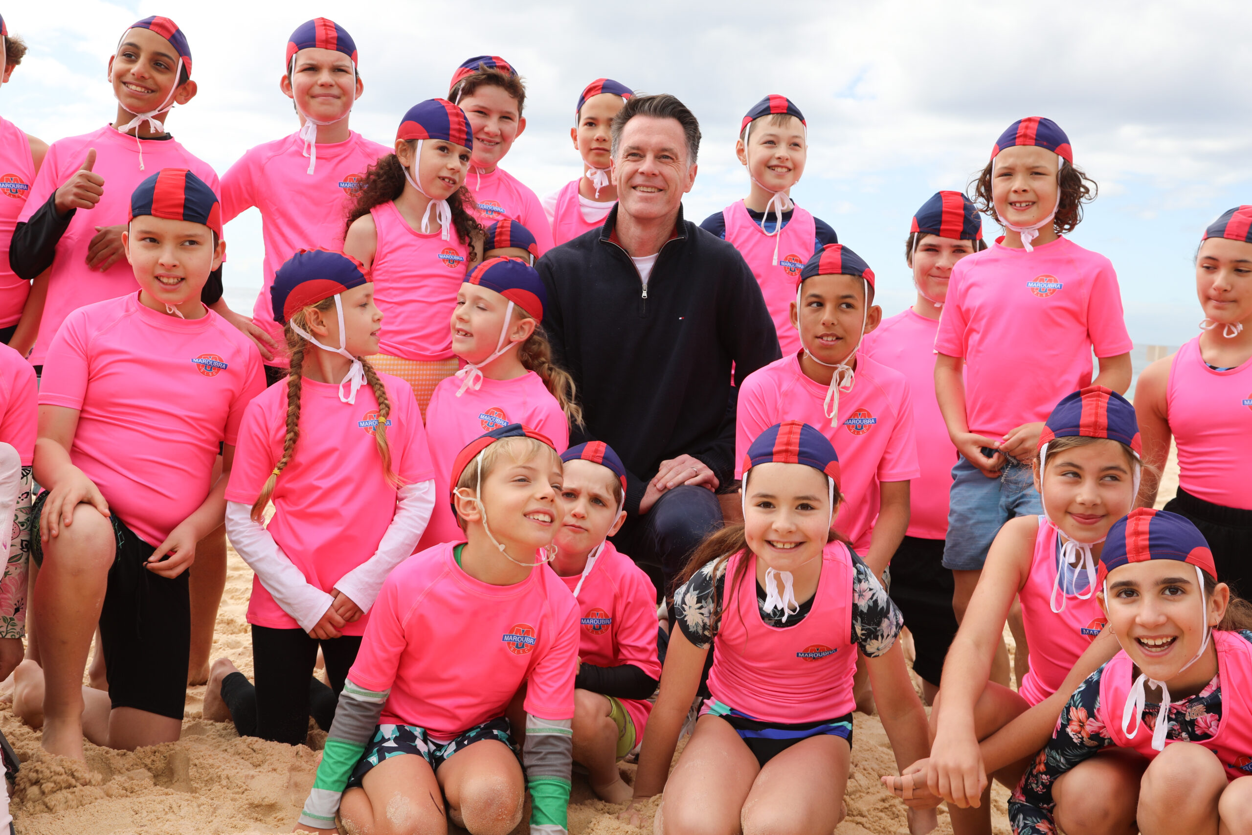 Flags Up as Volunteer Lifesavers Return to Beaches - Surf Life Saving NSW